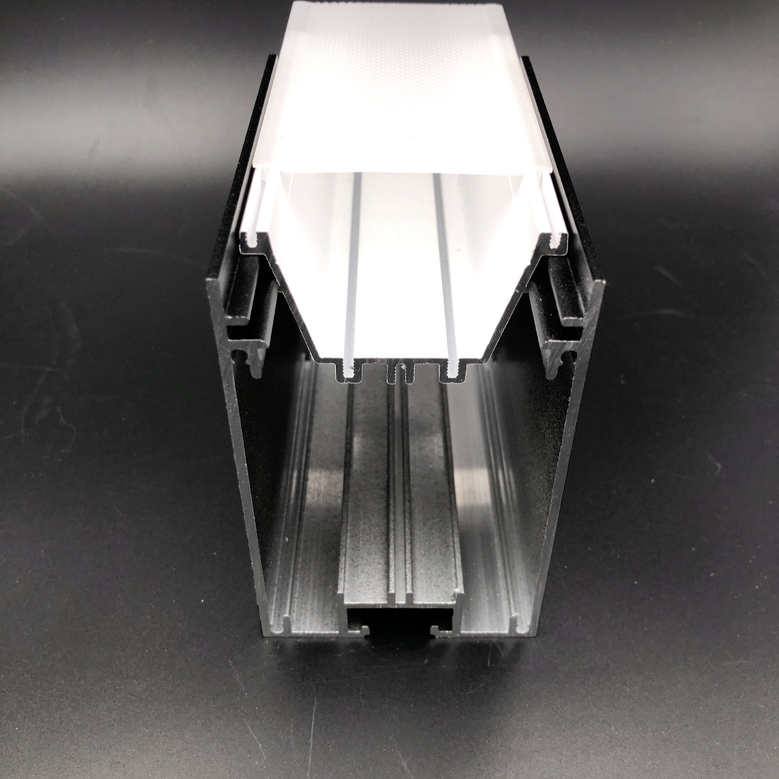 3.5x2.2" Munich Magnum Linear Suspension Lighting Channel