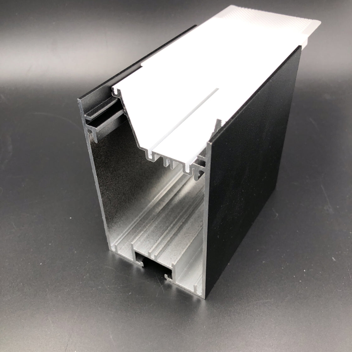 3.5x2.2" Munich Magnum Linear Suspension Lighting Channel